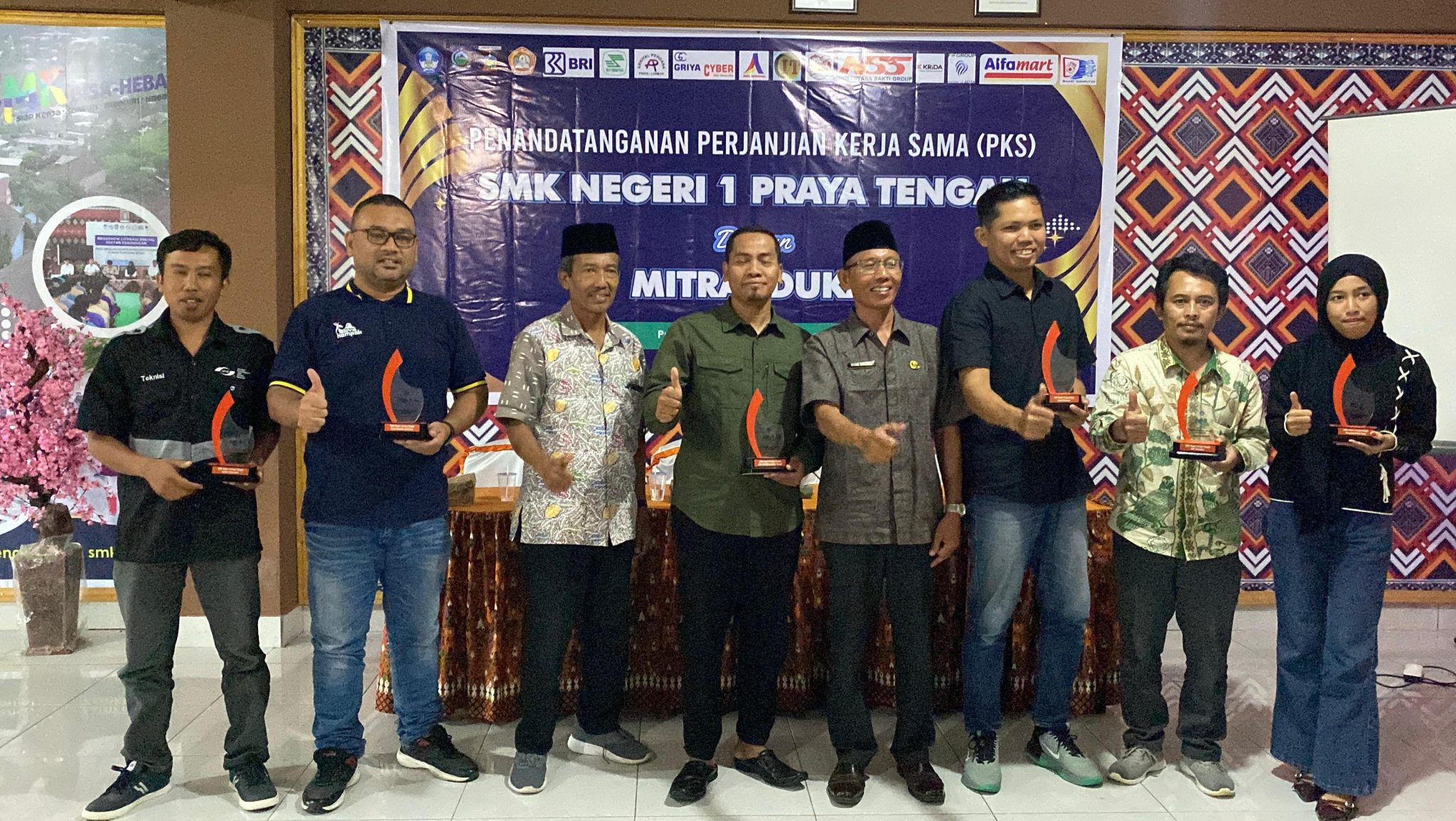 Beranda - SMKN 1 PRAYA TENGAH