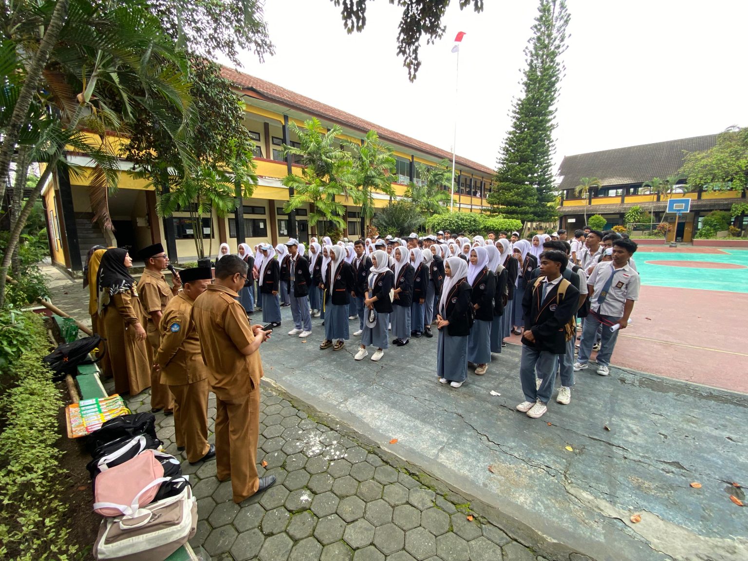 Beranda - SMKN 1 PRAYA TENGAH